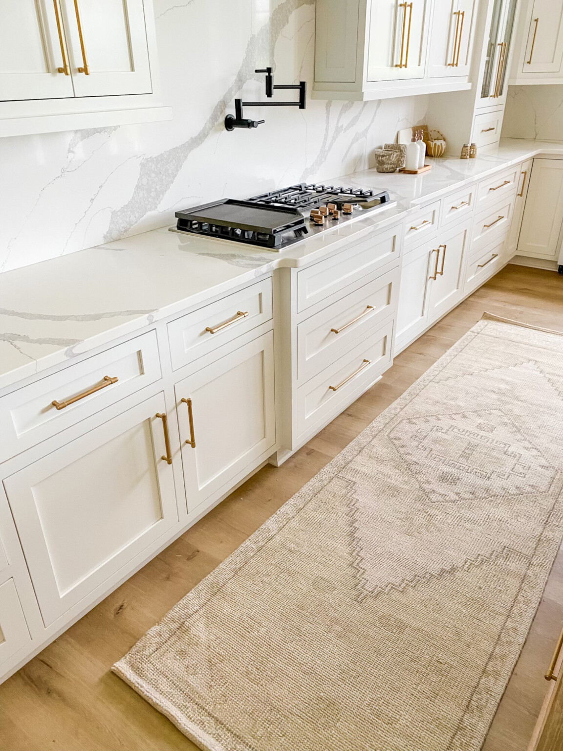 The Perfect Kitchen Counters: A Deep Dive into Different Surfaces ...